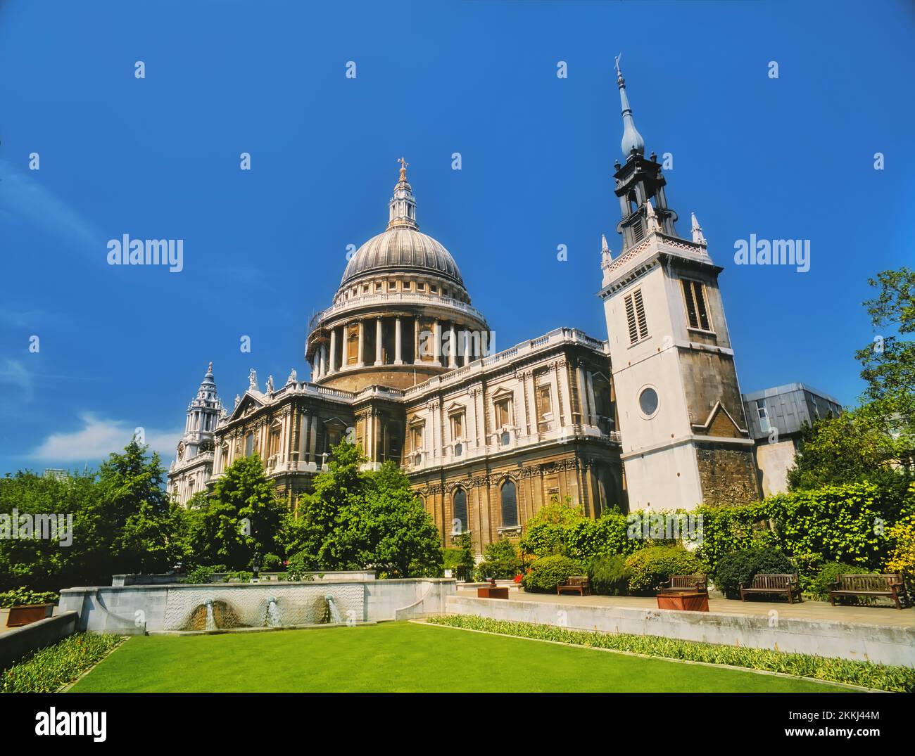 London cathedral church hi-res stock photography and images - Alamy