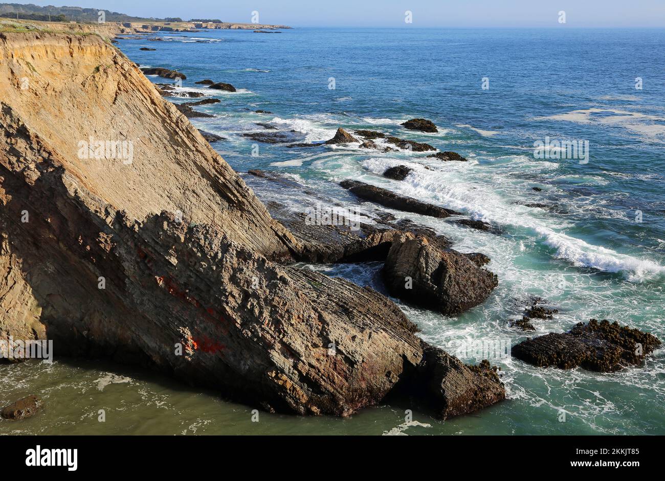 Pacific california erosion hi-res stock photography and images - Alamy