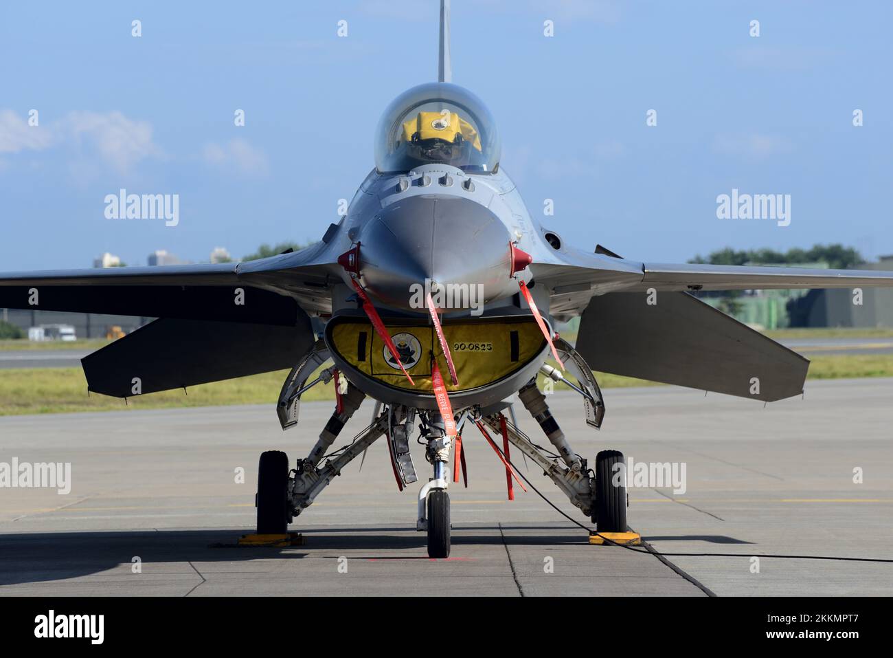 Lockheed martin f 16c fighting falcon hi-res stock photography and ...