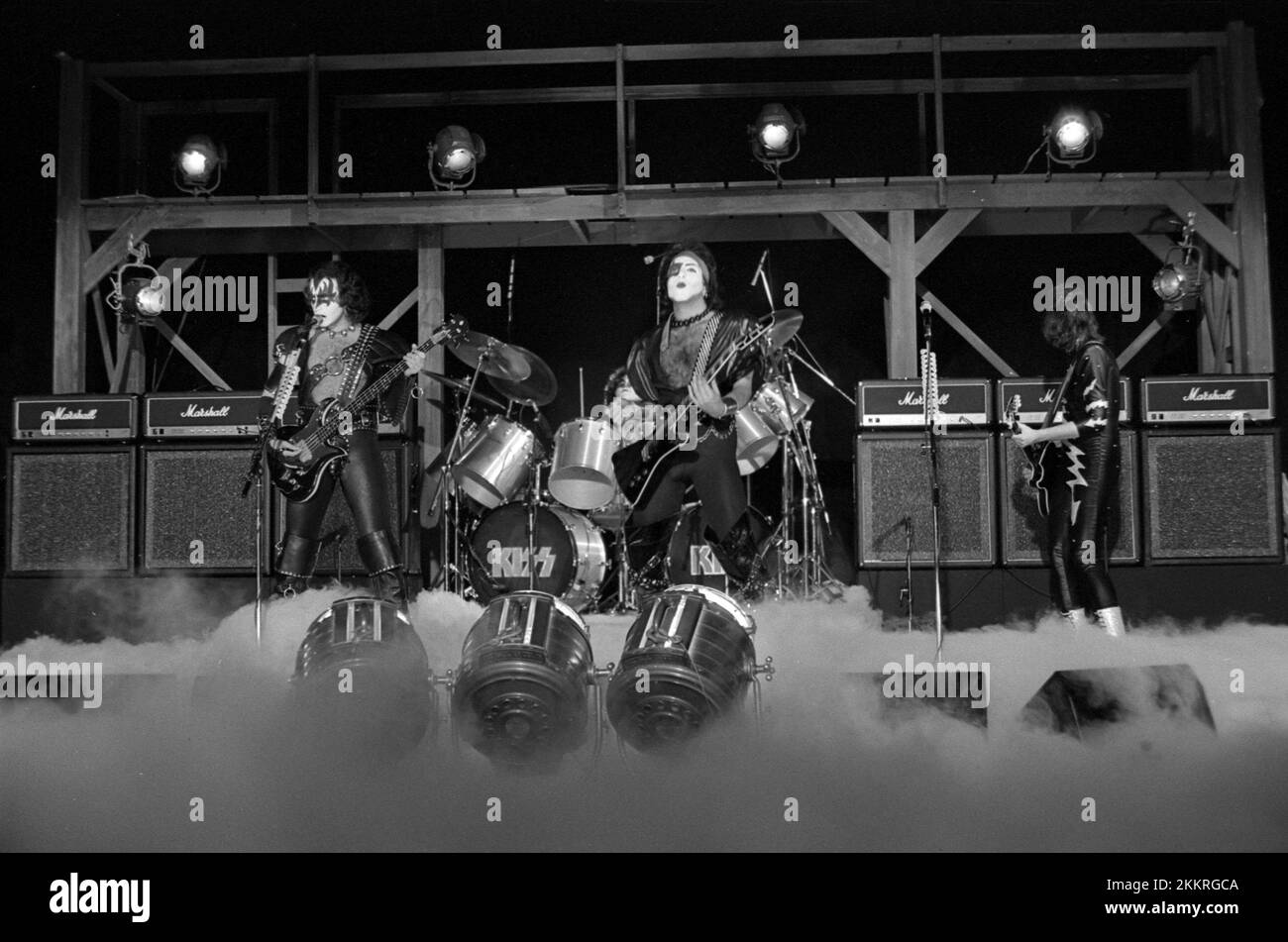 Gene Simmons, Eric Carr, Ace Frehley and Paul Stanley of Kiss perform ...