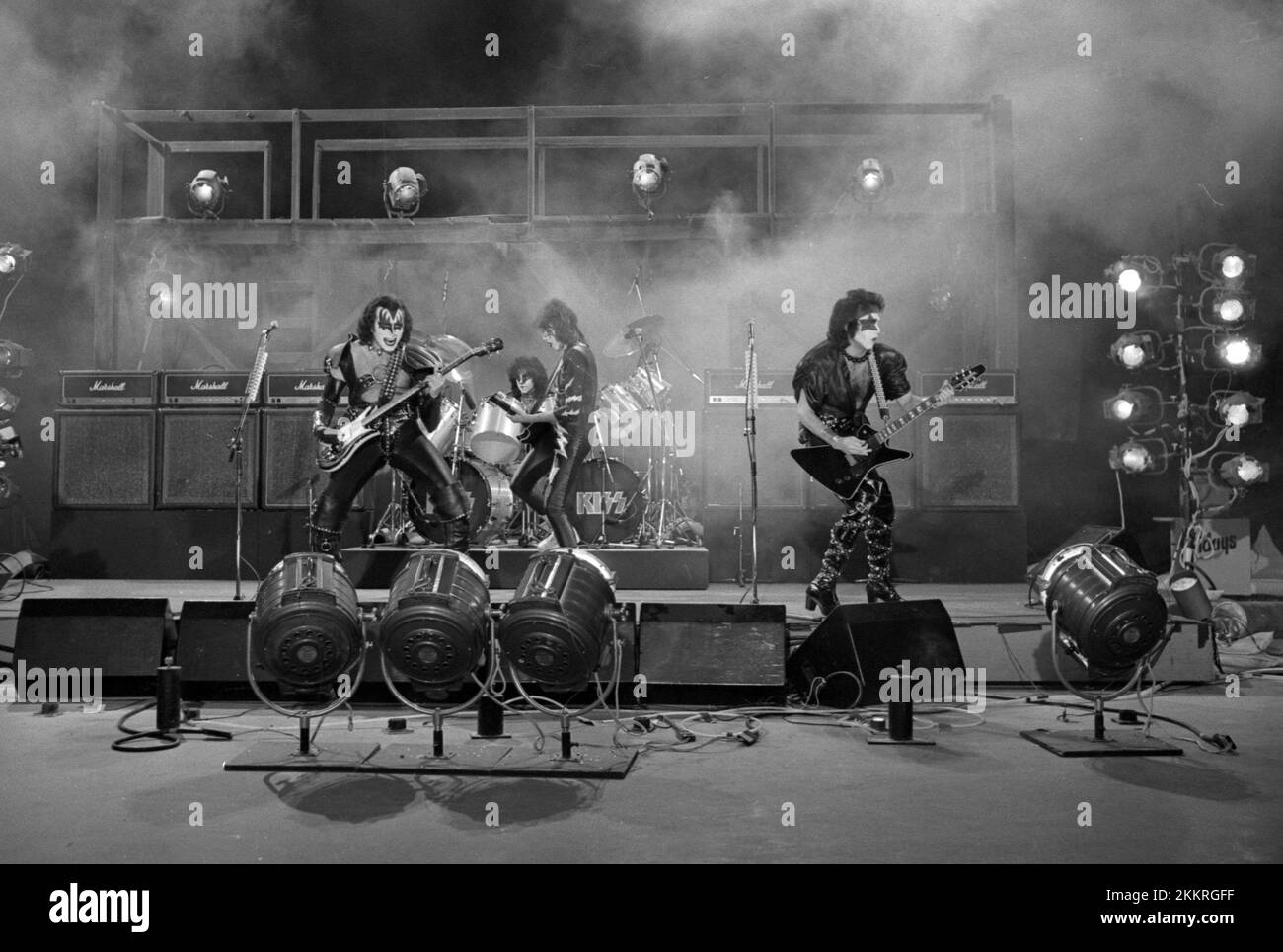 Gene Simmons, Eric Carr, Ace Frehley and Paul Stanley of Kiss perform ...
