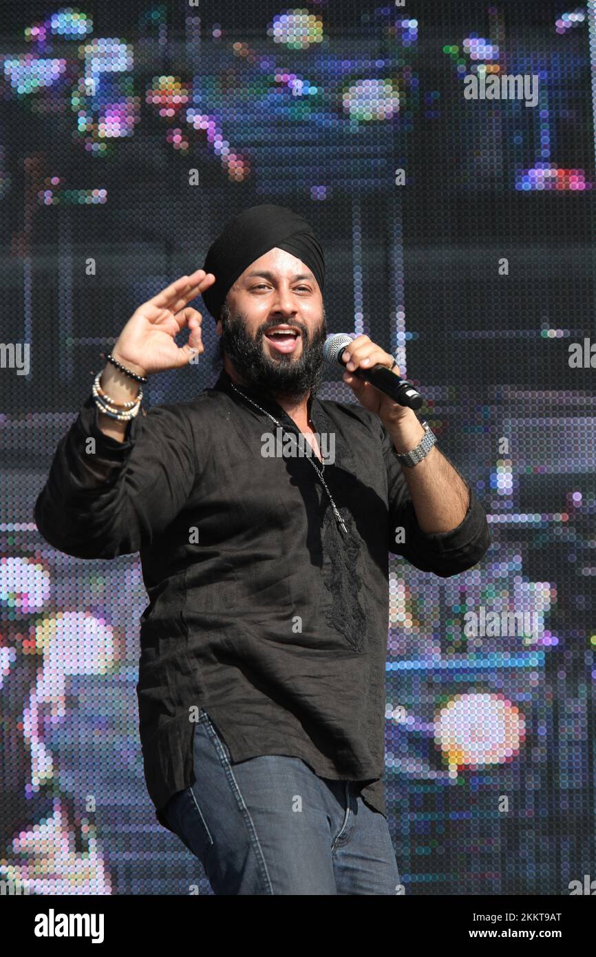 The punjabi band josh hi-res stock photography and images - Alamy