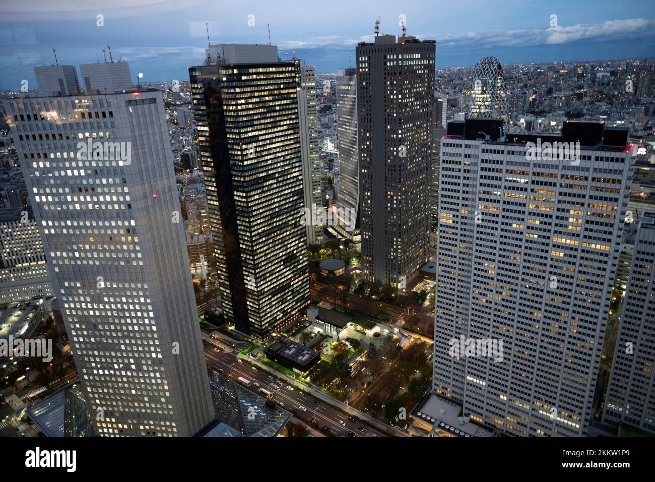 Tokyo cityscape 2022 hi-res stock photography and images - Alamy