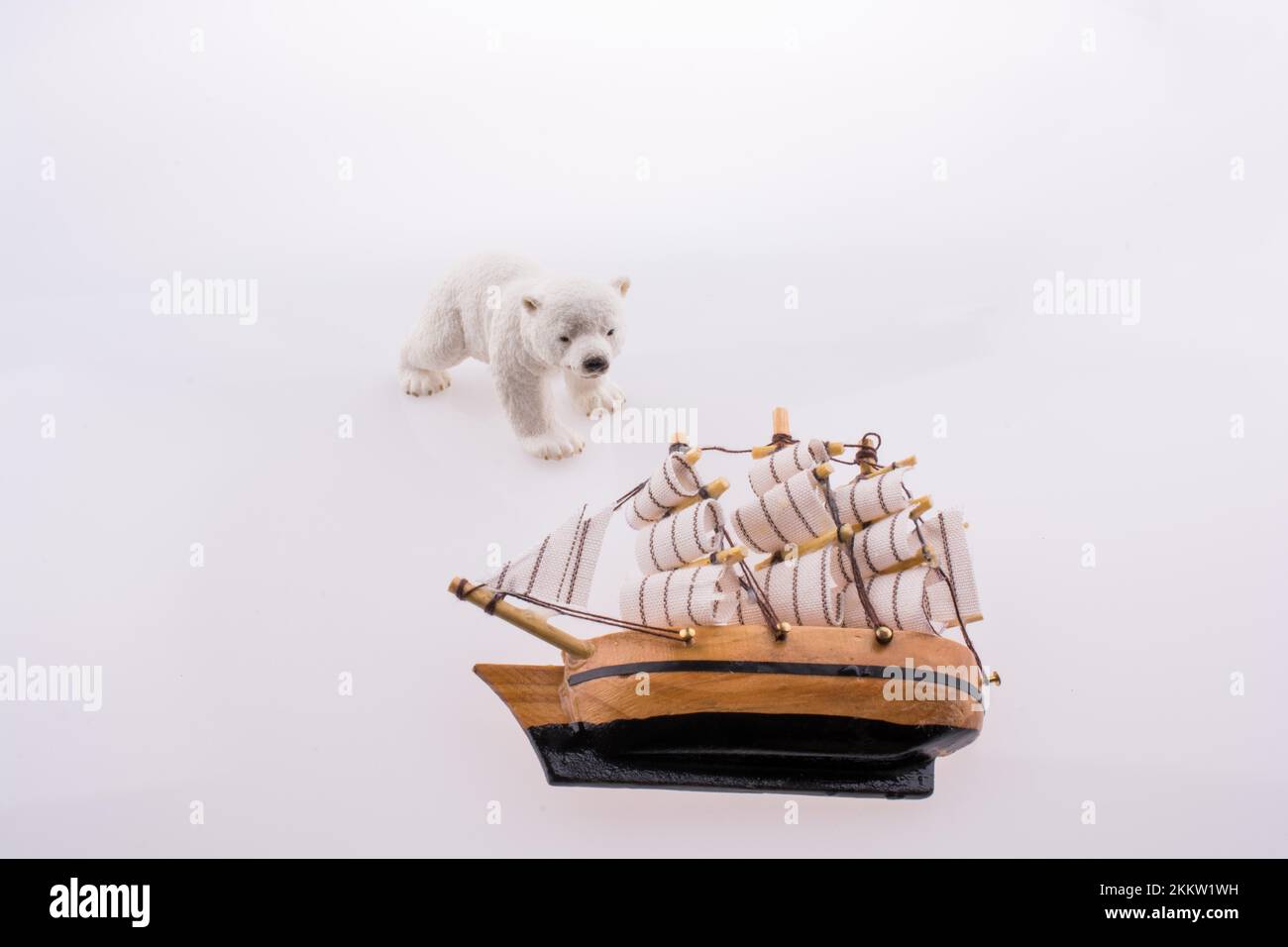 Boat polar bear hi-res stock photography and images - Alamy