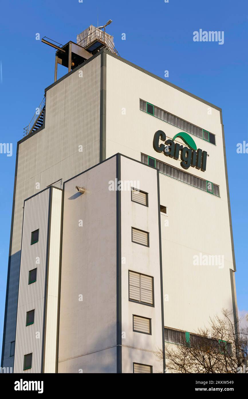 Cargill Deutschland GmbH, logo on production plant, starch products for ...