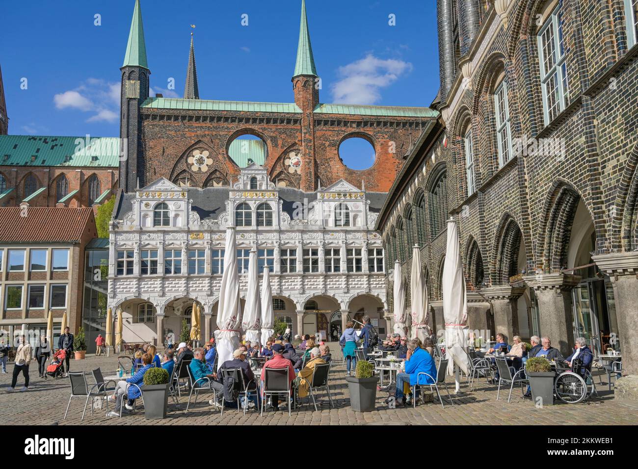 Renaissance dormer, Gothic shield wall (back), Long House (right), City ...