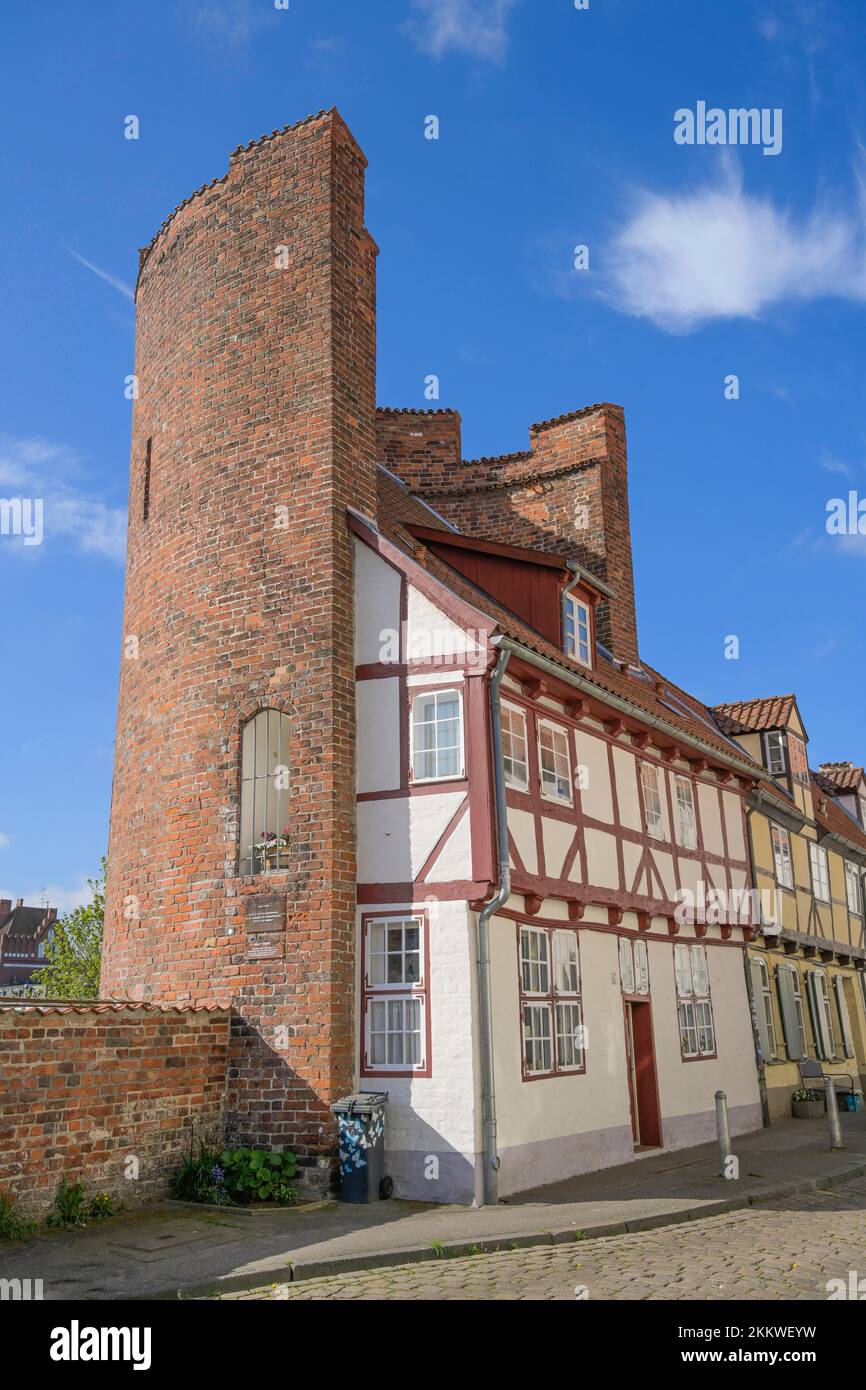 Half-tower of the former city fortification, residential building, An ...
