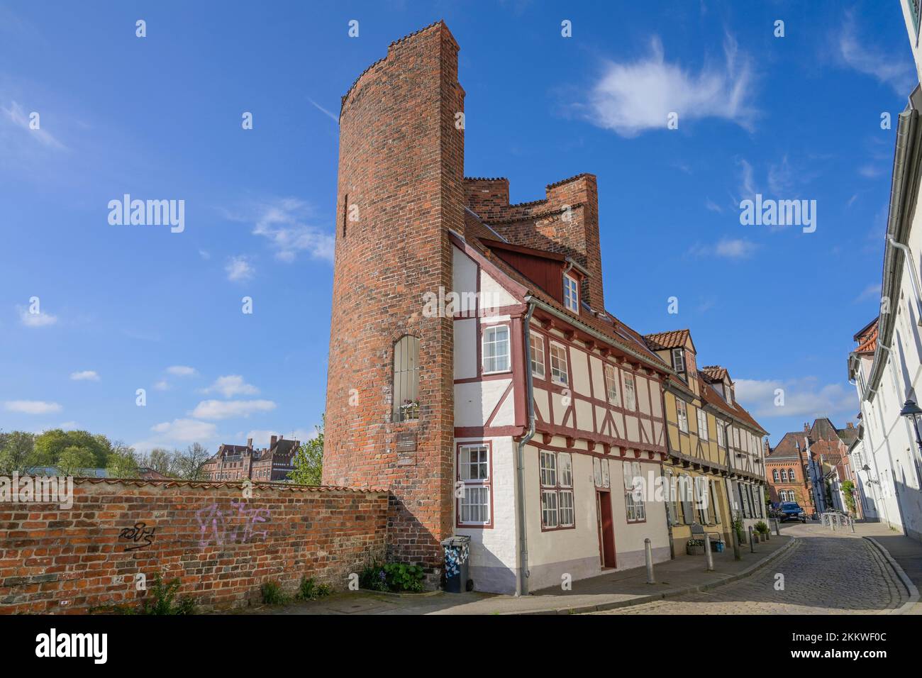 Half-tower of the former city fortification, residential building, An ...