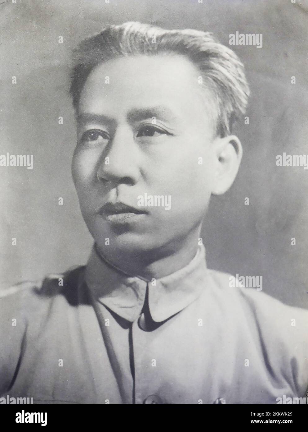 1969 official portrait mao zedong hi-res stock photography and images ...