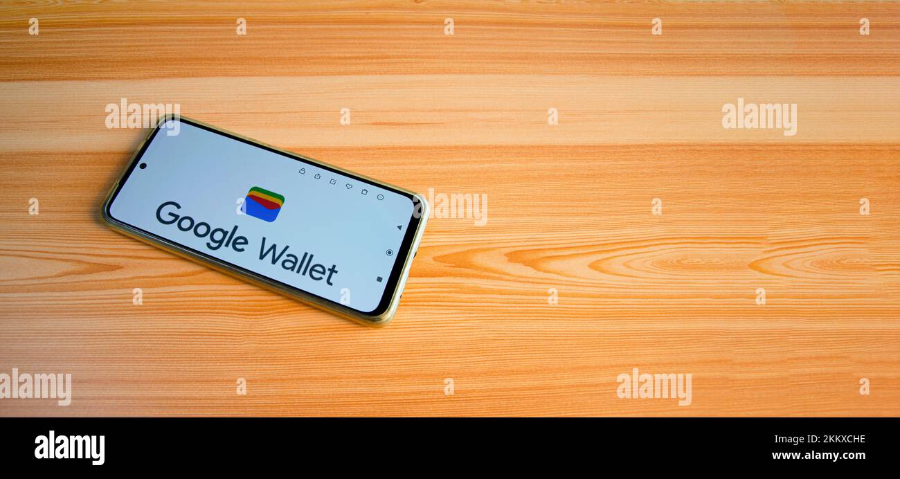 26-11-2022 Chonburi, Thailand, Google Gpay, Wallet is starting to use ...