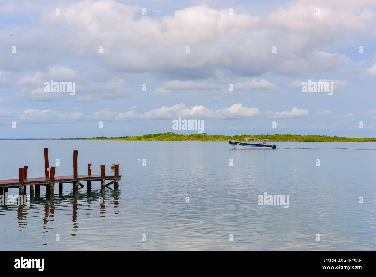 Bacalar lagoon, Quintana Roo, Mexico Stock Photo - Alamy