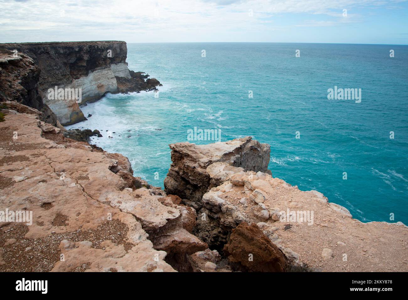 Bunda Cliffs - Nullarbor National Park - Australia Stock Photo - Alamy