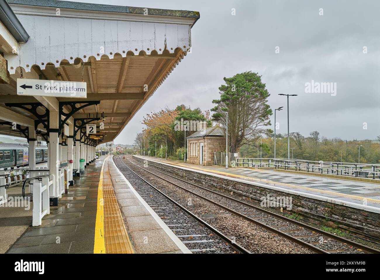 Platform on the GWR railway line at St Erth rail station, Cornwall ...
