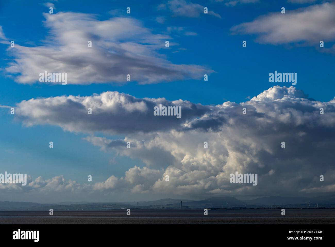 Colour photograph of clouds hi-res stock photography and images - Alamy