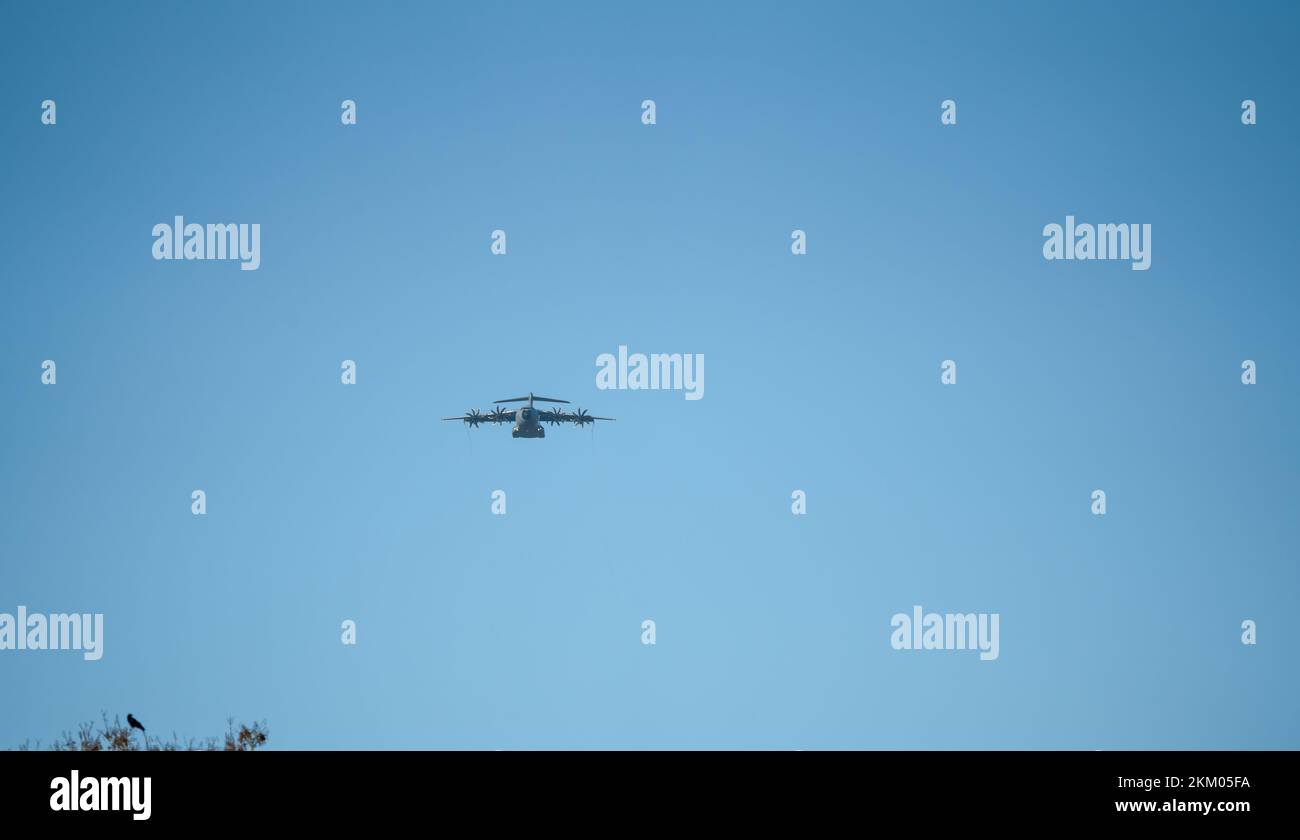 54+31 German Air Force Airbus A400M Atlas military cargo plane drops ...