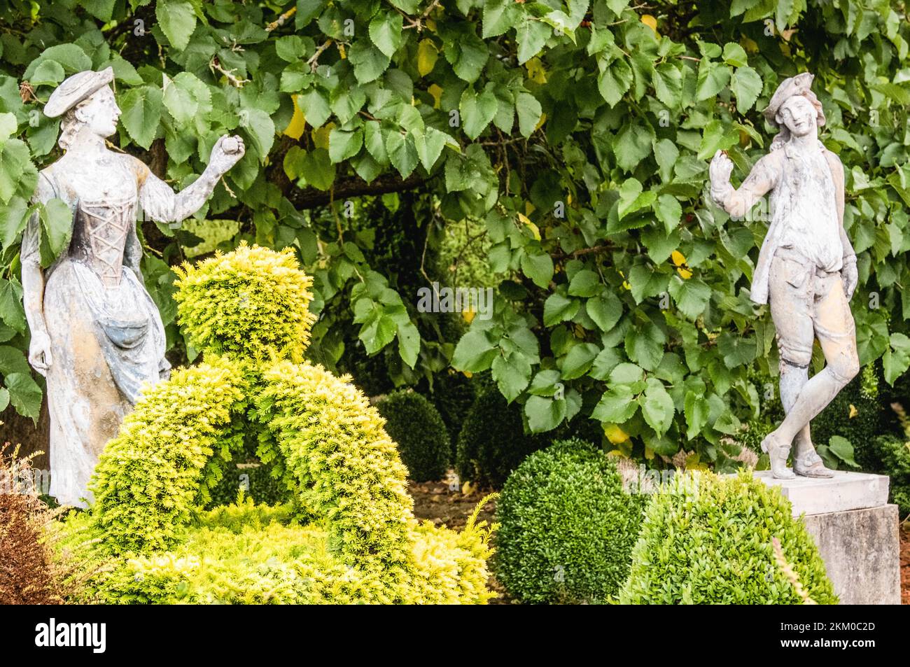 The topiary hedges with statues at Eythrope Gardens on the Waddesdon ...