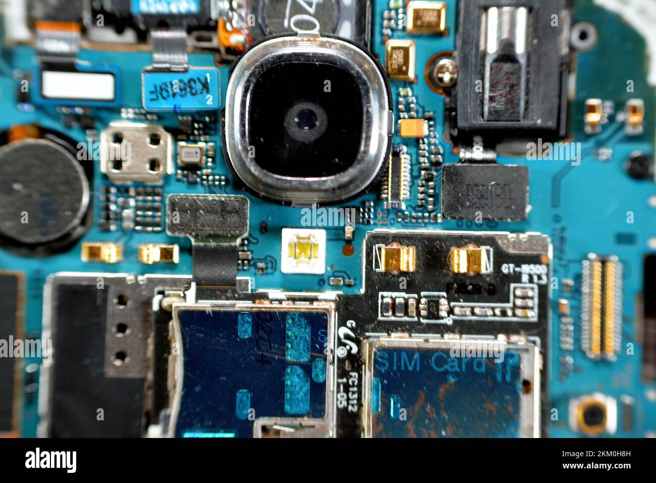 Samsung chip assembly hi-res stock photography and images - Alamy