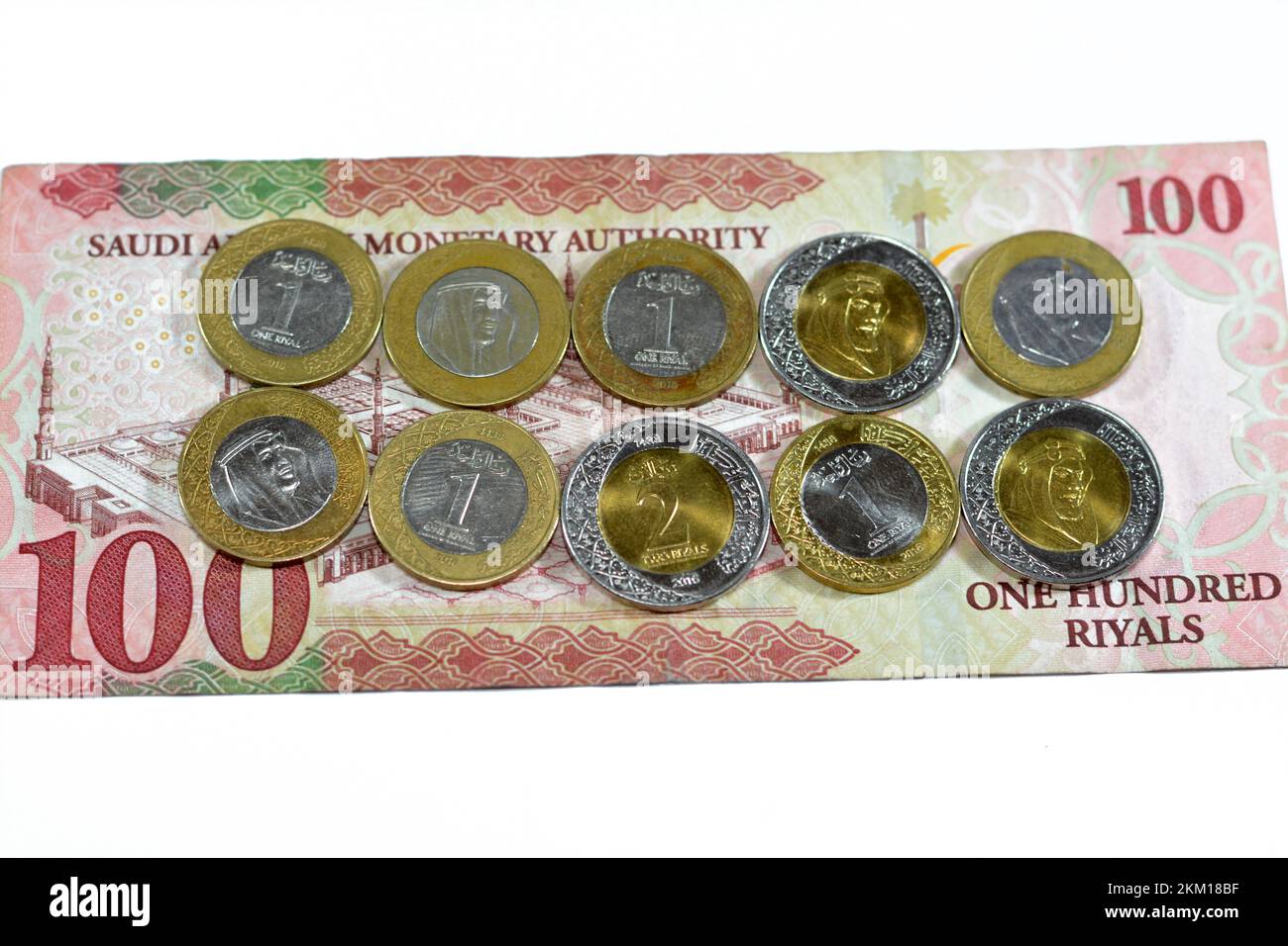 100 SAR one hundred Saudi Arabia riyals cash money banknote with pile ...