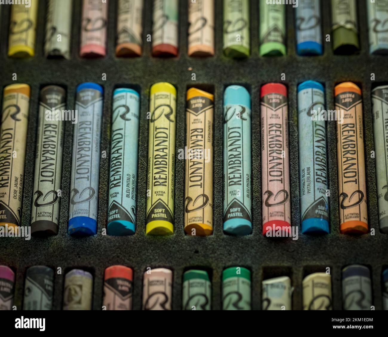 Professional pastels hi-res stock photography and images - Alamy
