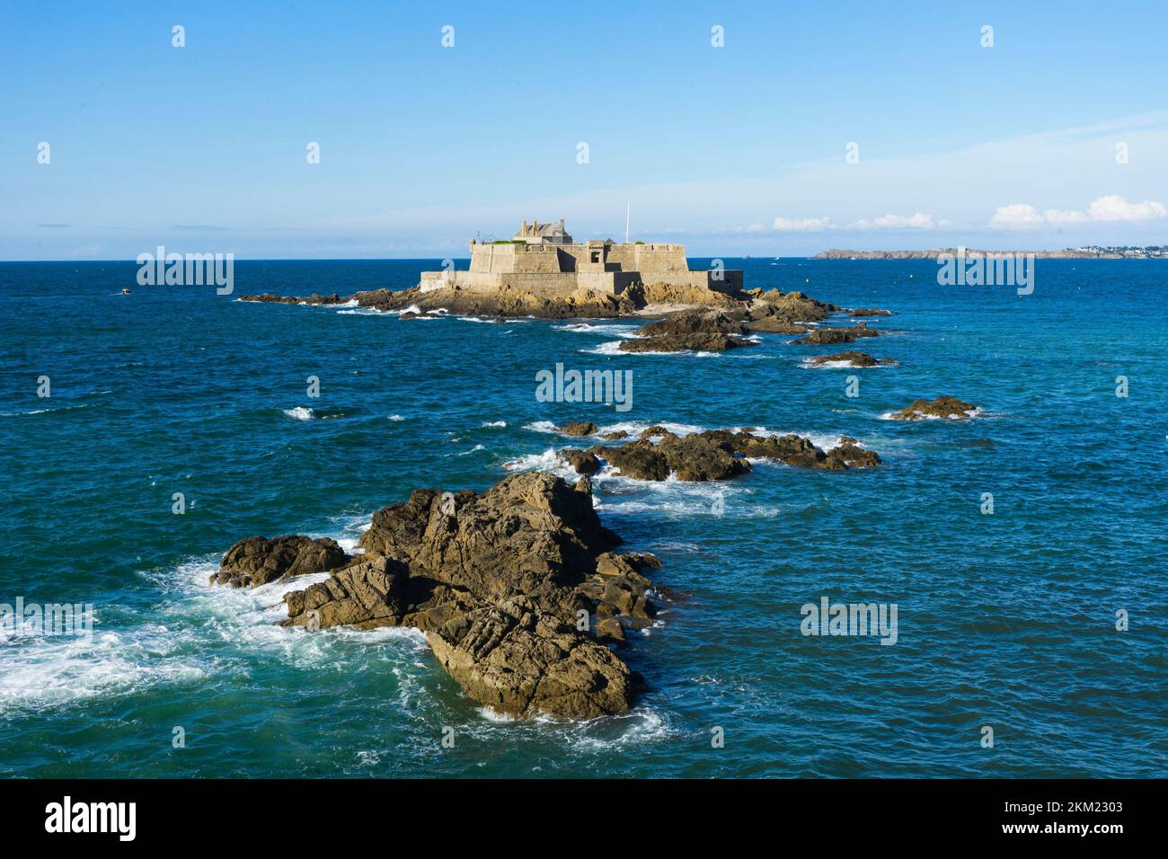 View of the National Fort in the medieval city of Saint Malo on a sunny ...