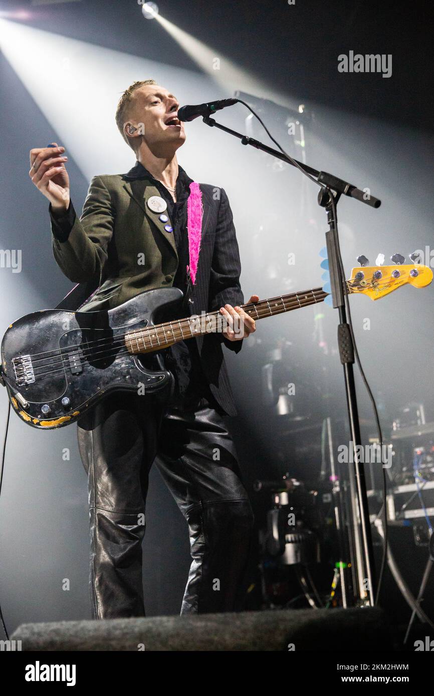 Wolf alice tour 2022 hi-res stock photography and images - Alamy