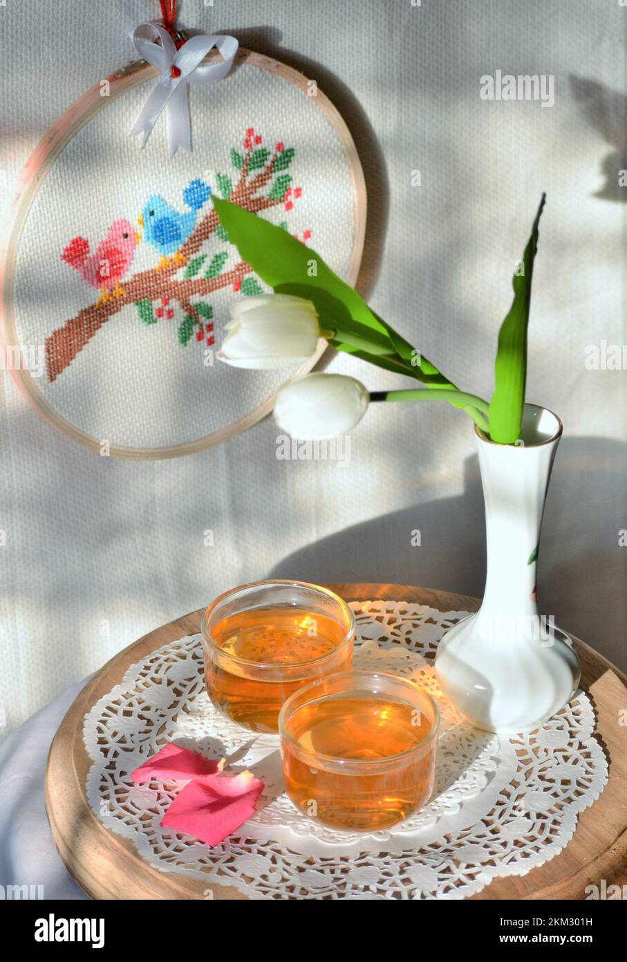 Photo tea two cups hi-res stock photography and images - Alamy