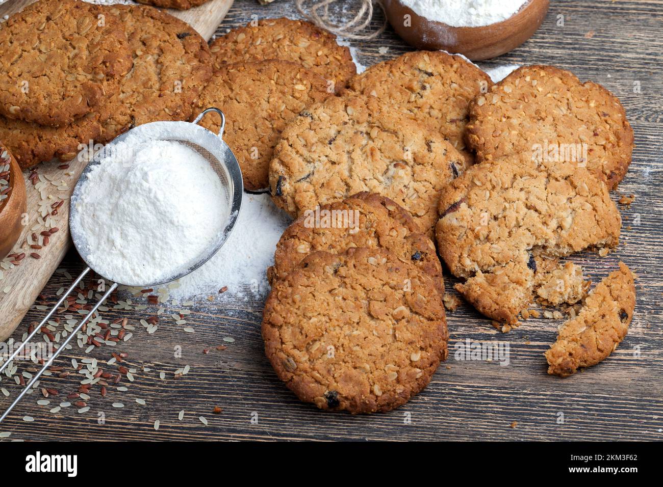 oatmeal cookies with the addition of dried fruits and various types of ...