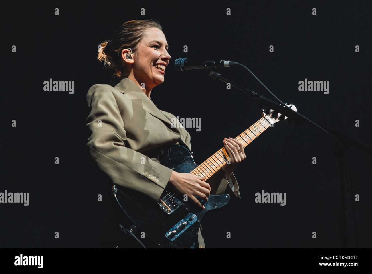 Wolf alice live hi-res stock photography and images - Alamy