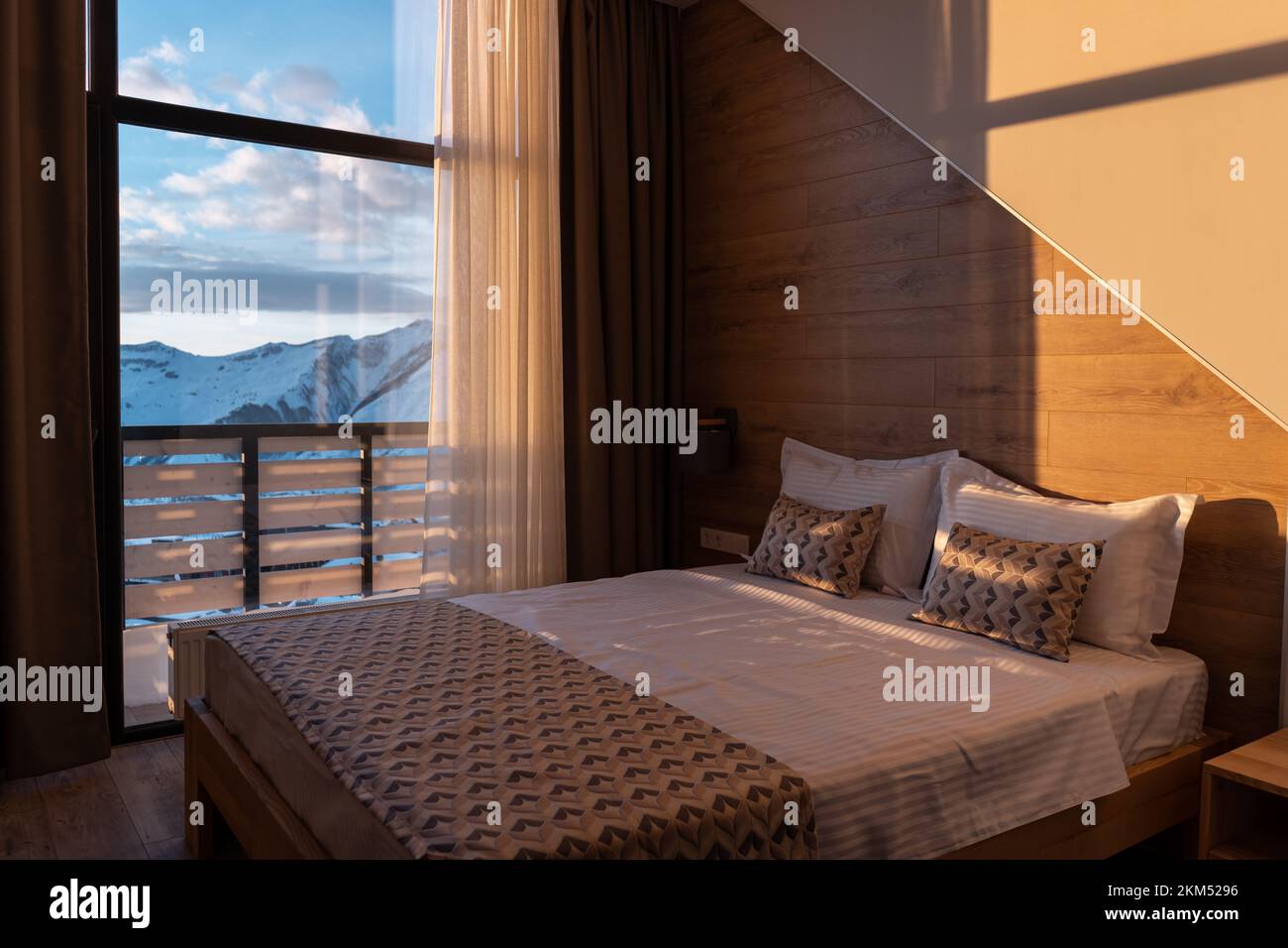 Winter view from window hi-res stock photography and images - Alamy