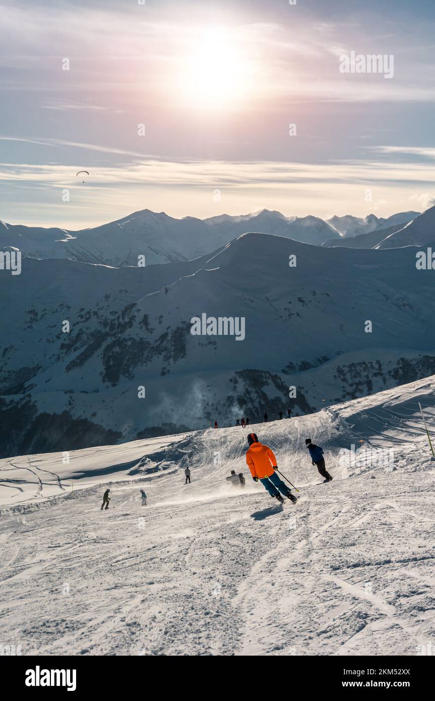 Person snowboarding on mountain hi-res stock photography and images - Alamy