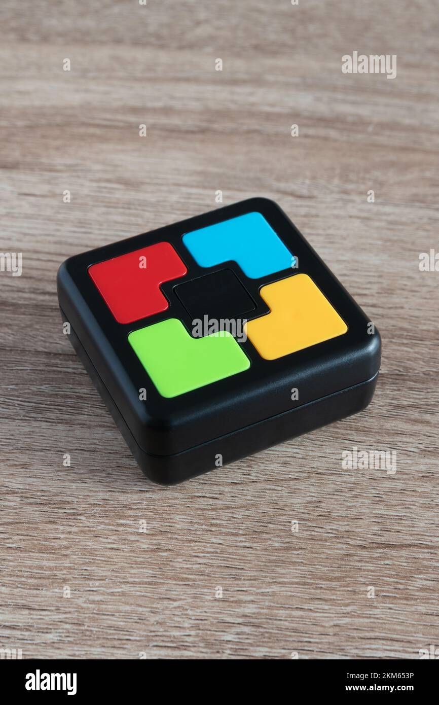 Electronic Memory Game Memory Game 4 Keys Ability Stock Photo - Alamy
