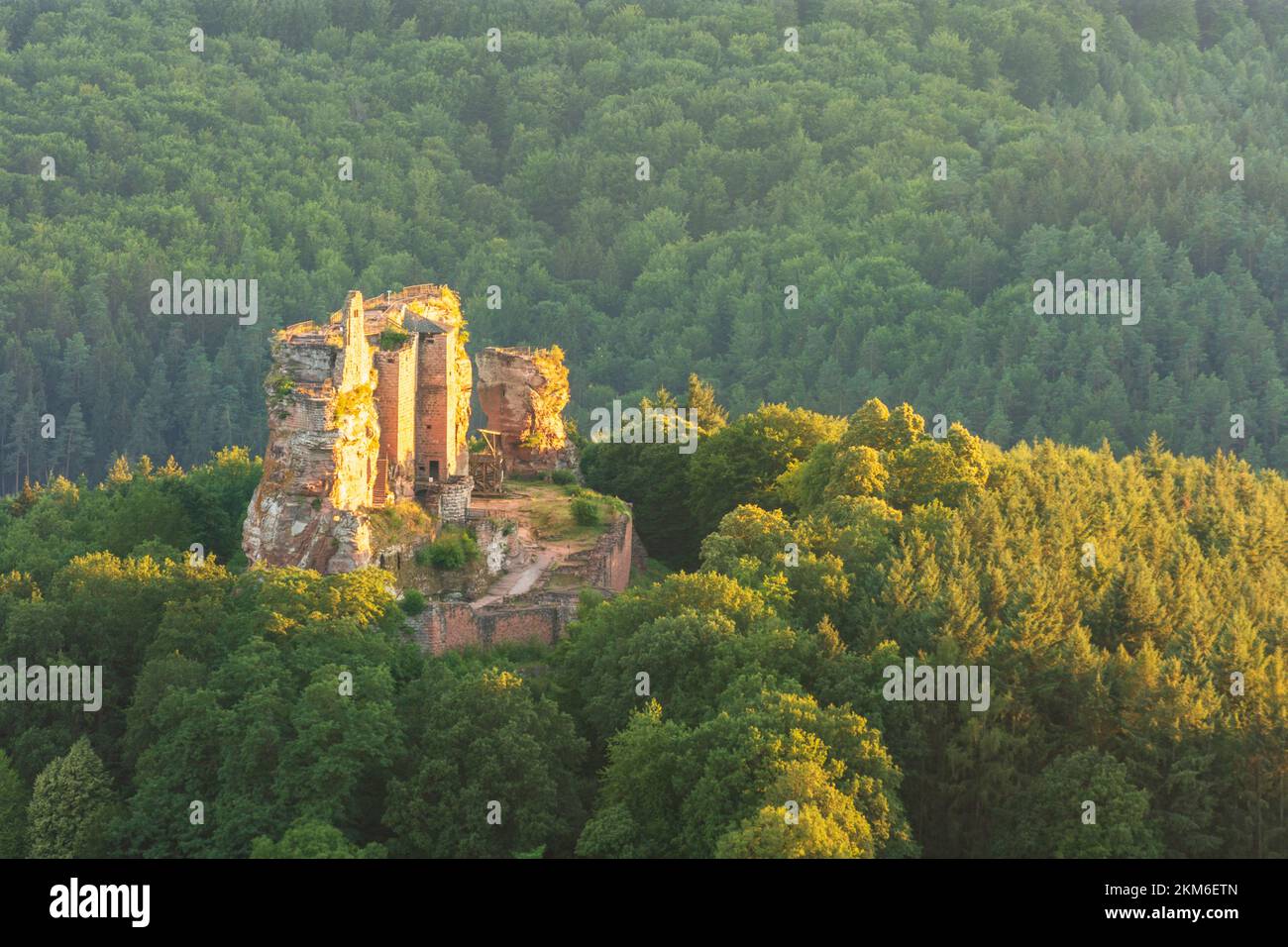 Lembach: Fleckenstein Castle in Palatinate Forest-North Vosges ...