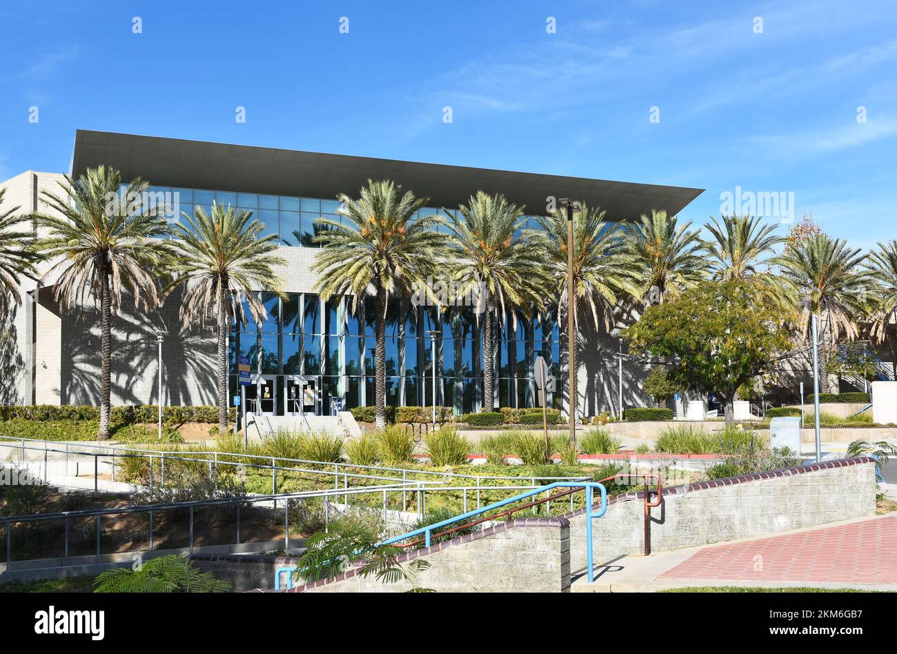 Santiago canyon college hi-res stock photography and images - Alamy