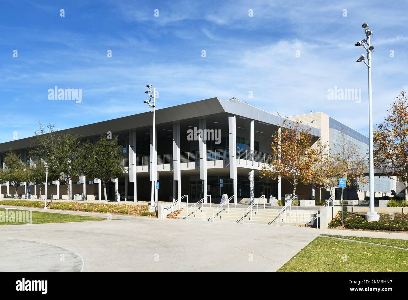 ORANGE, CALIFORNIA - 25 NOV 2022: The Humanities Building on the campus ...