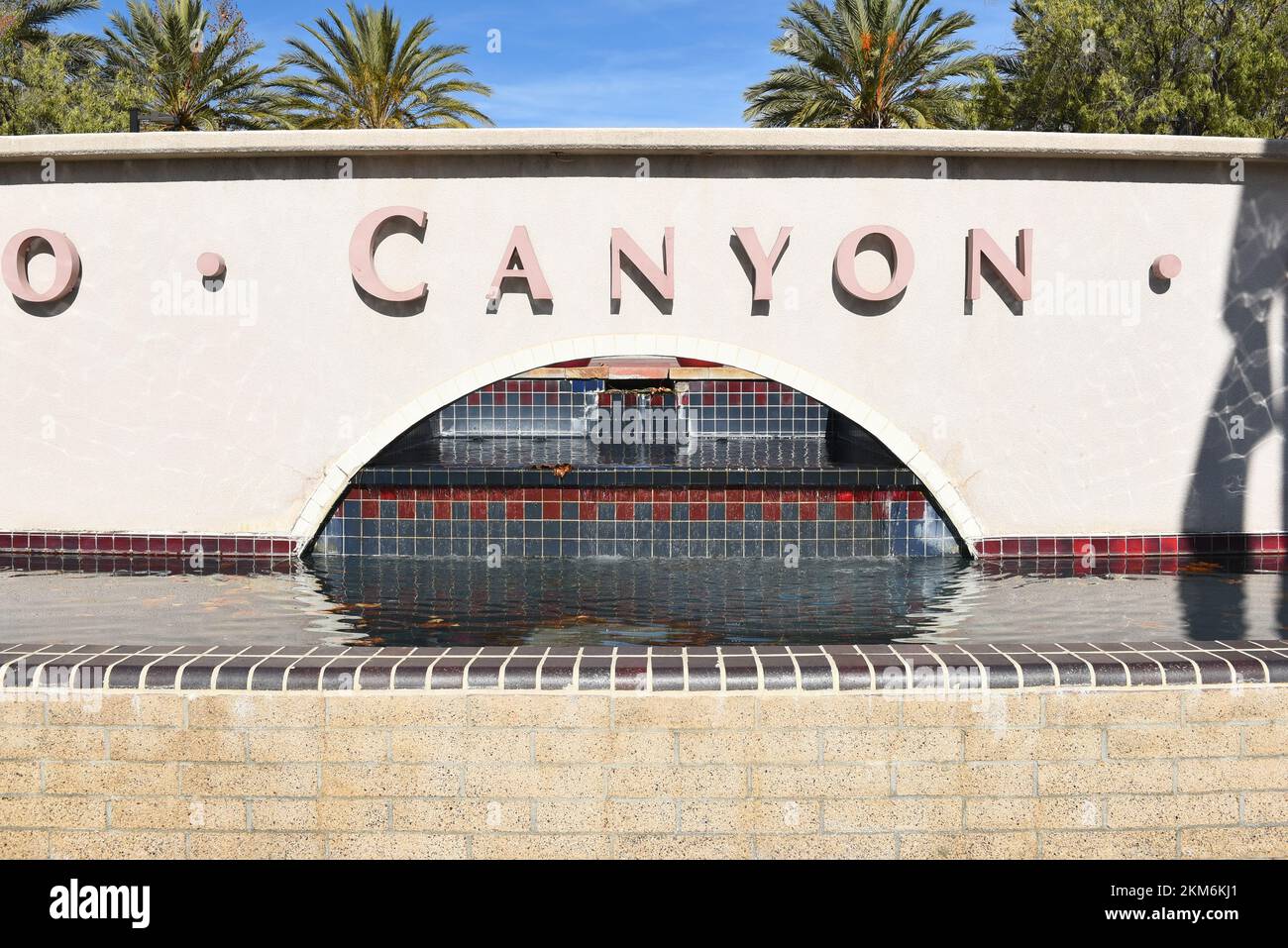 ORANGE, CALIFORNIA - 25 NOV 2022: Closeup of the Fountain at the ...