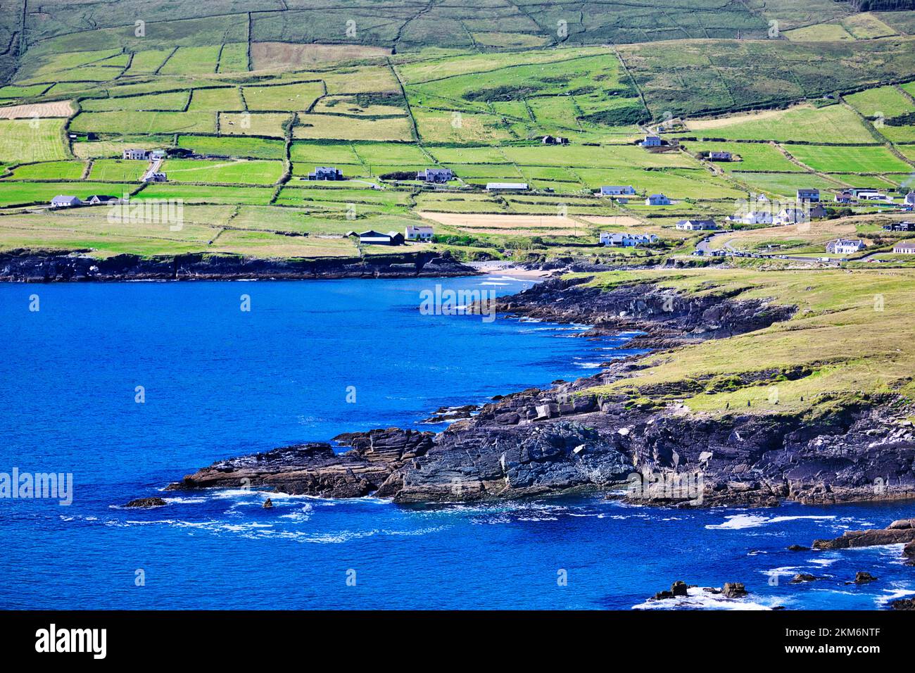 Connemara coast hi-res stock photography and images - Alamy
