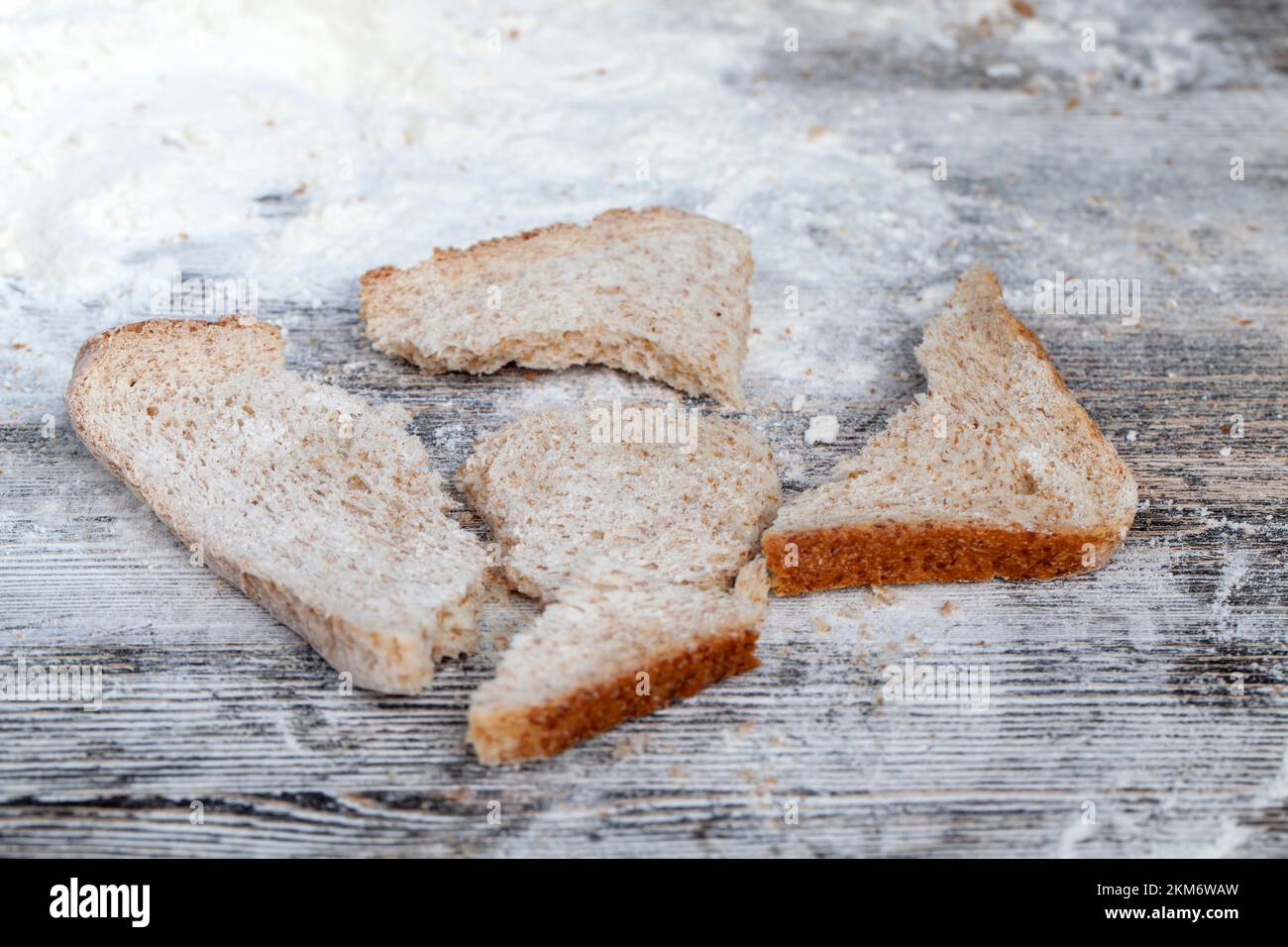 Broken wheat hi-res stock photography and images - Alamy