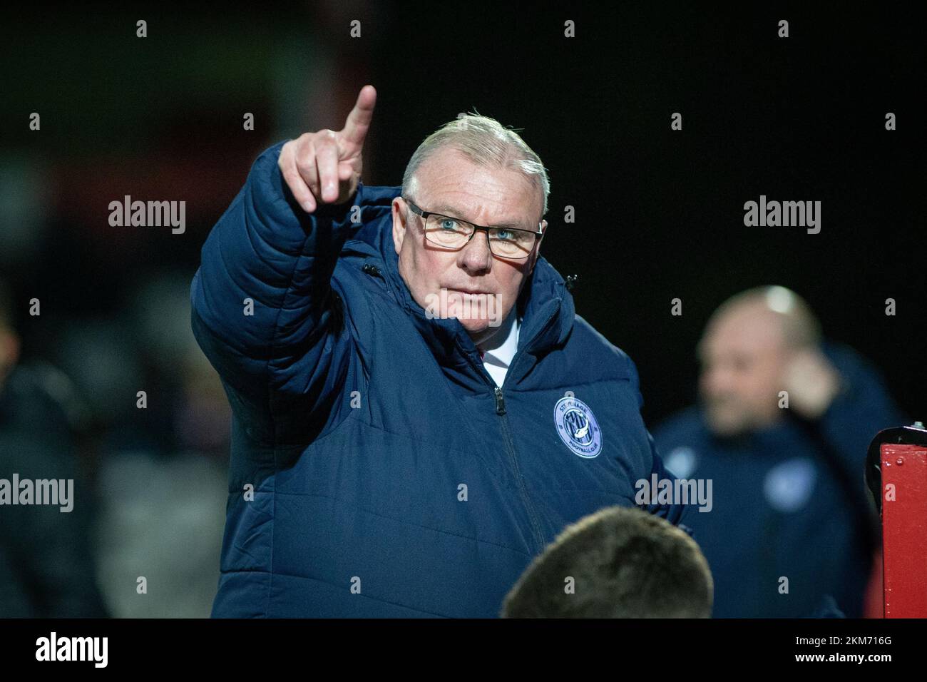 Gesticulating hi-res stock photography and images - Alamy