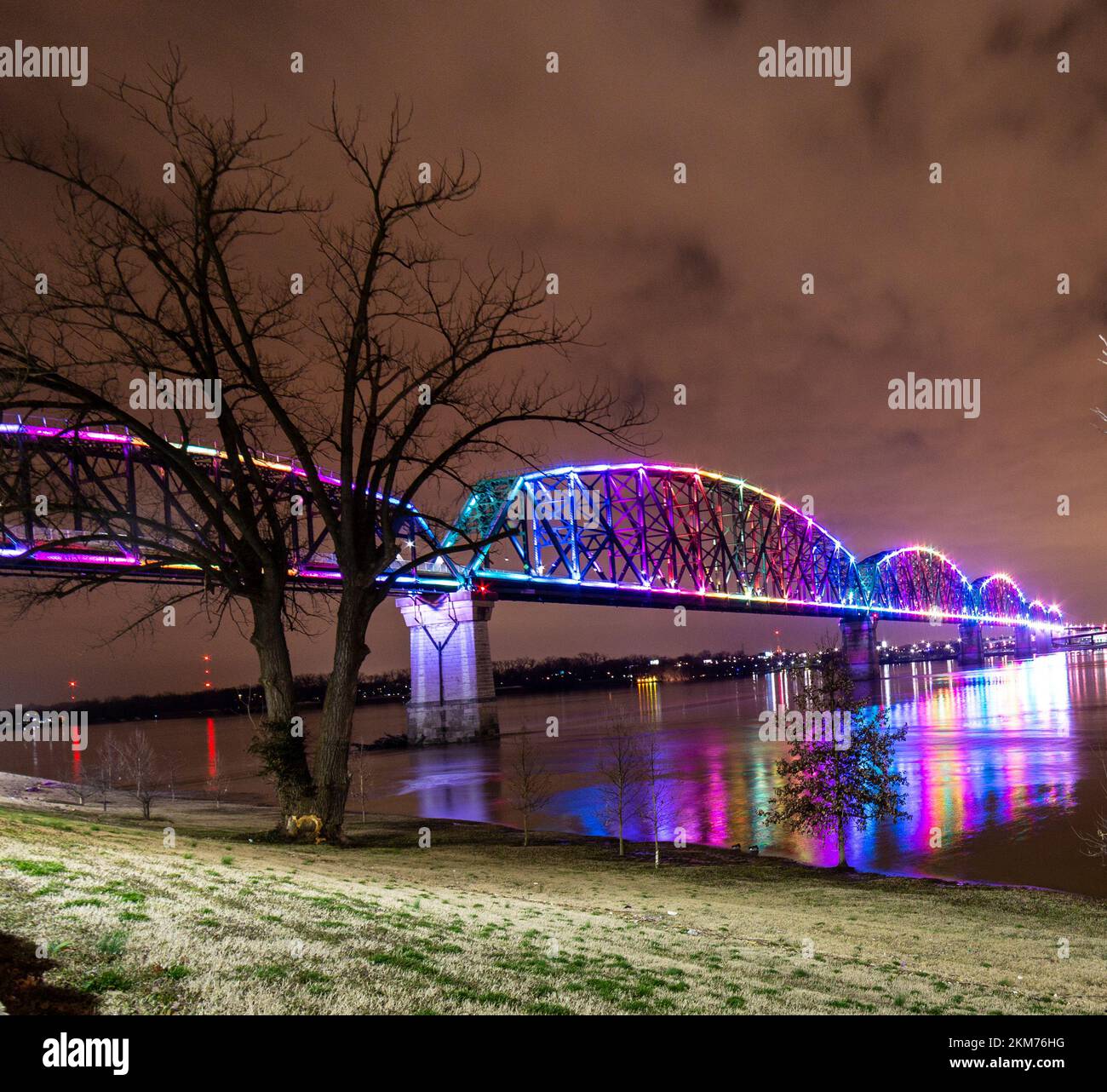 View on Big Four Bridge and Ohio river in Louisville at night with ...