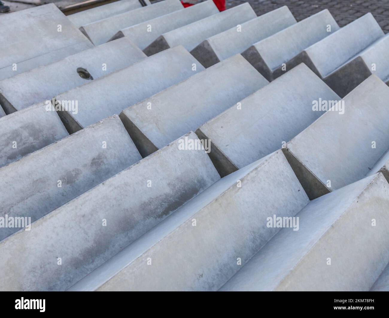 Precast concrete stairs in element stock Stock Photo - Alamy