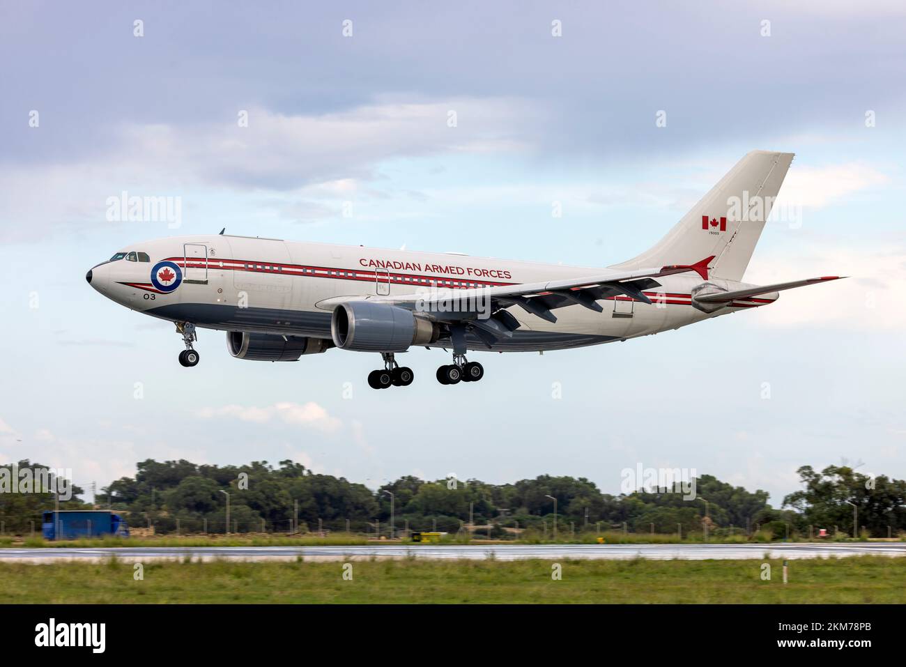 Canadian Force Airbus CC-150 Polaris (A310-304F) (Reg.: 15003) in a ...
