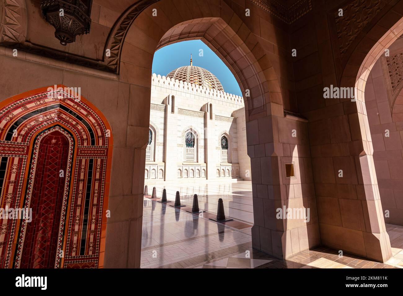 MUSCAT, OMAN - NOVEMBER 15, 2022: Sultan Qaboos Grand Mosque, Muscat ...
