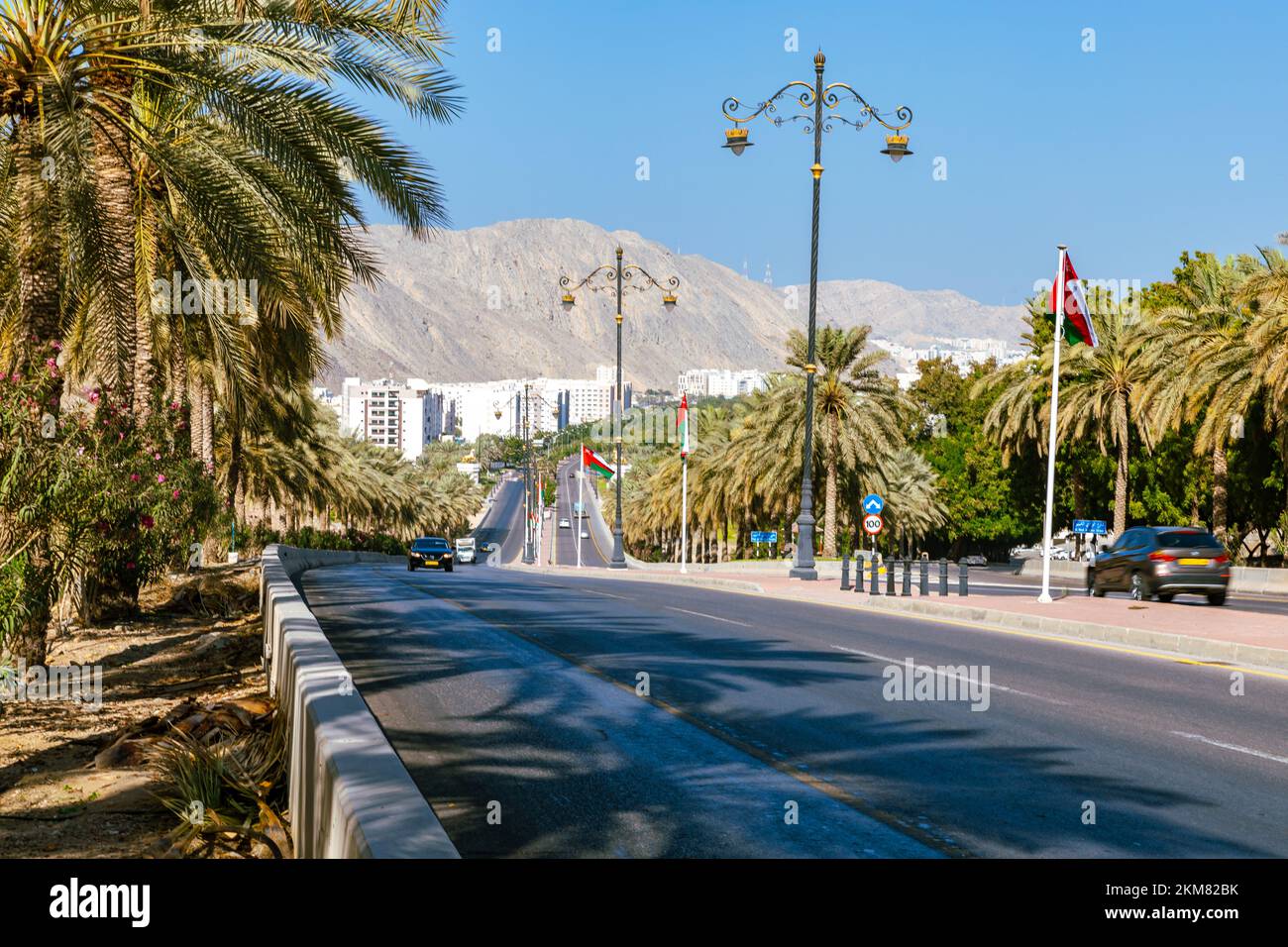 Traditional Omani architecture. Old Town of Muscat along Mutrah ...