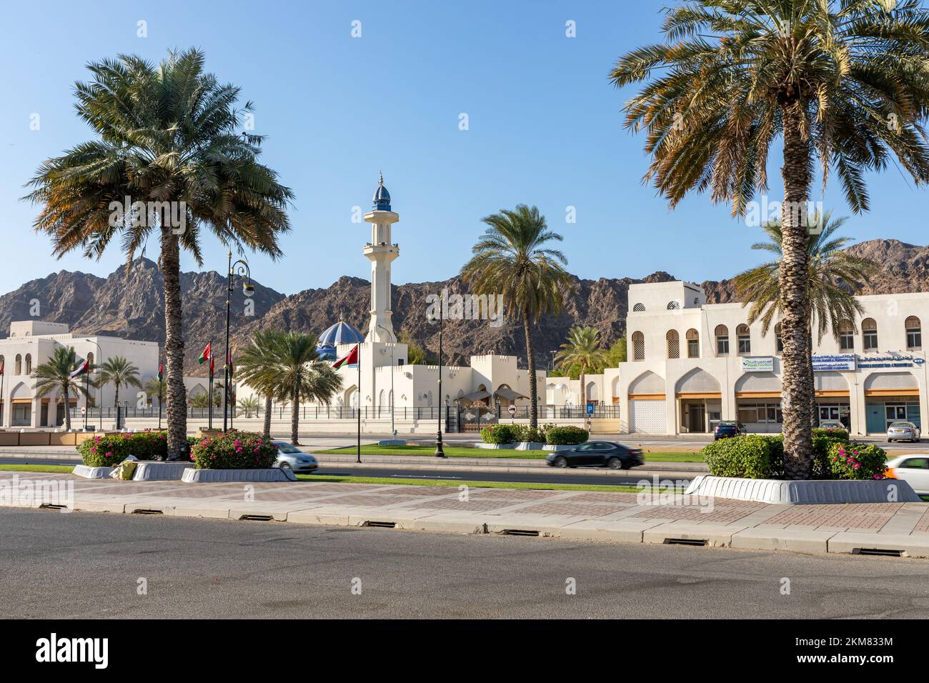 Traditional Omani architecture. Old Town of Muscat along Mutrah ...