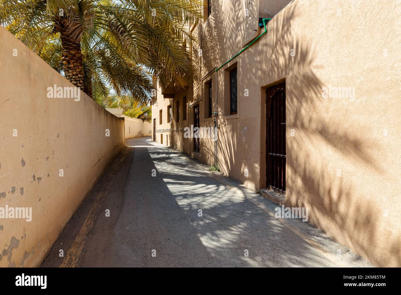 Nizwa city walls. Traditional medieval architecture in Nizwa, Oman ...
