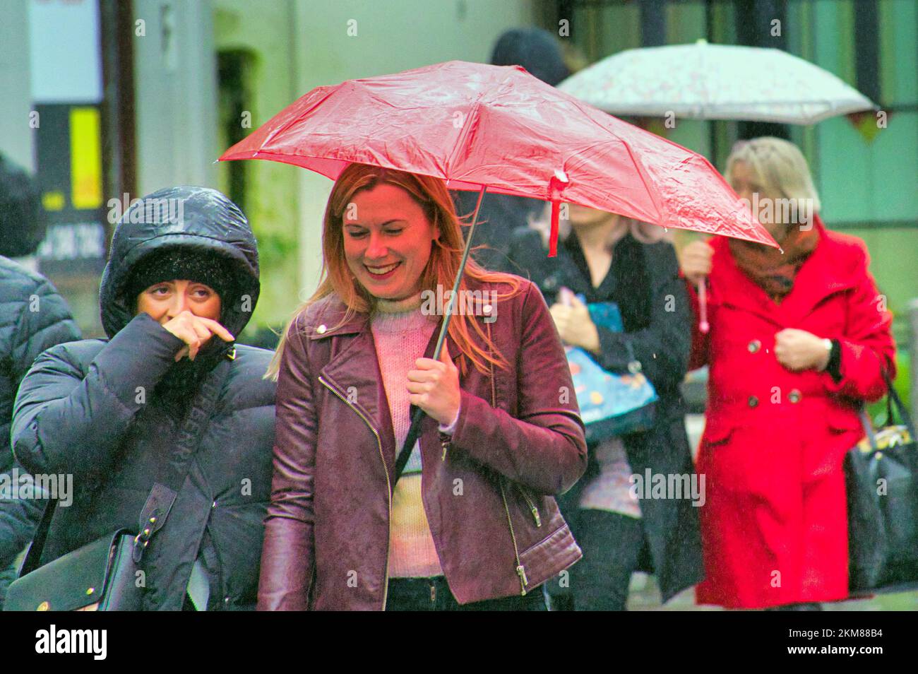 Glasgow, Scotland, UK 26th November, 2022. UK Weather: Raining Hard ...
