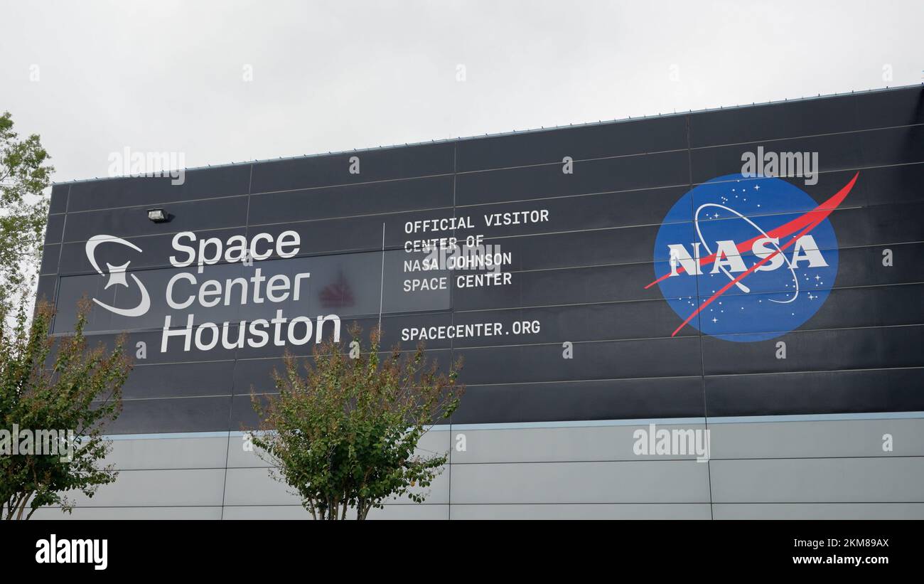 Space Center Houston official Visitor center - HOUSTON, UNITED STATES ...
