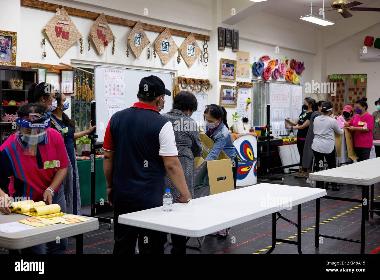 Taiwan. 26th Nov, 2022. Polling officials at Rinari polling station ...