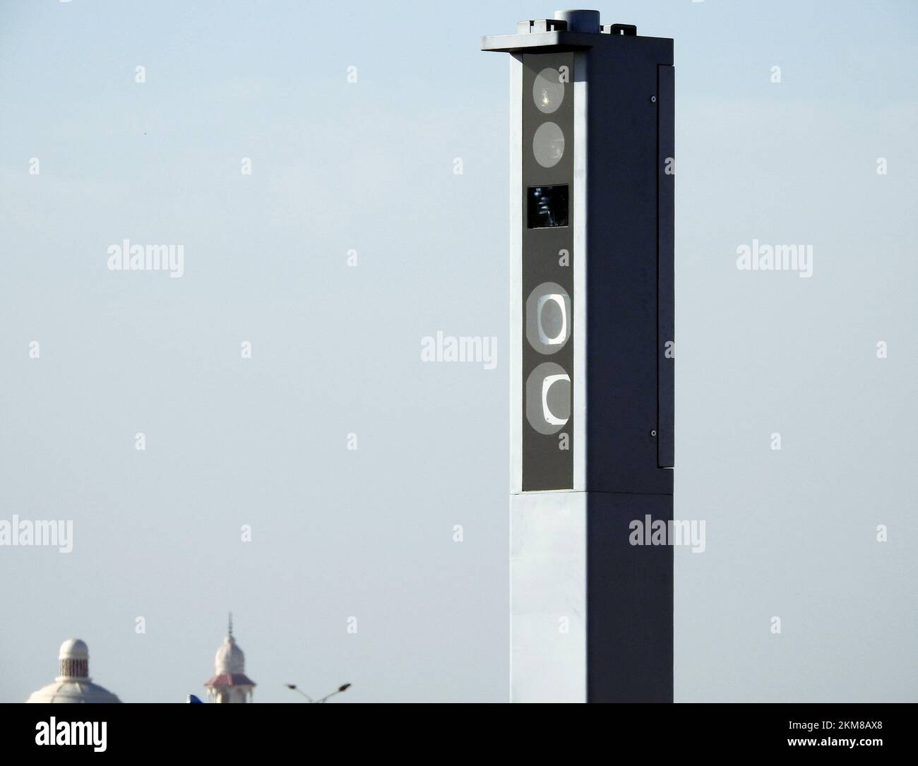 A roadside speed safety camera for supervision of the highways to ...