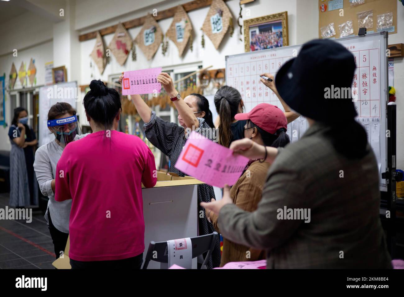 Taiwan. 26th Nov, 2022. Polling official from Rinari polling station ...